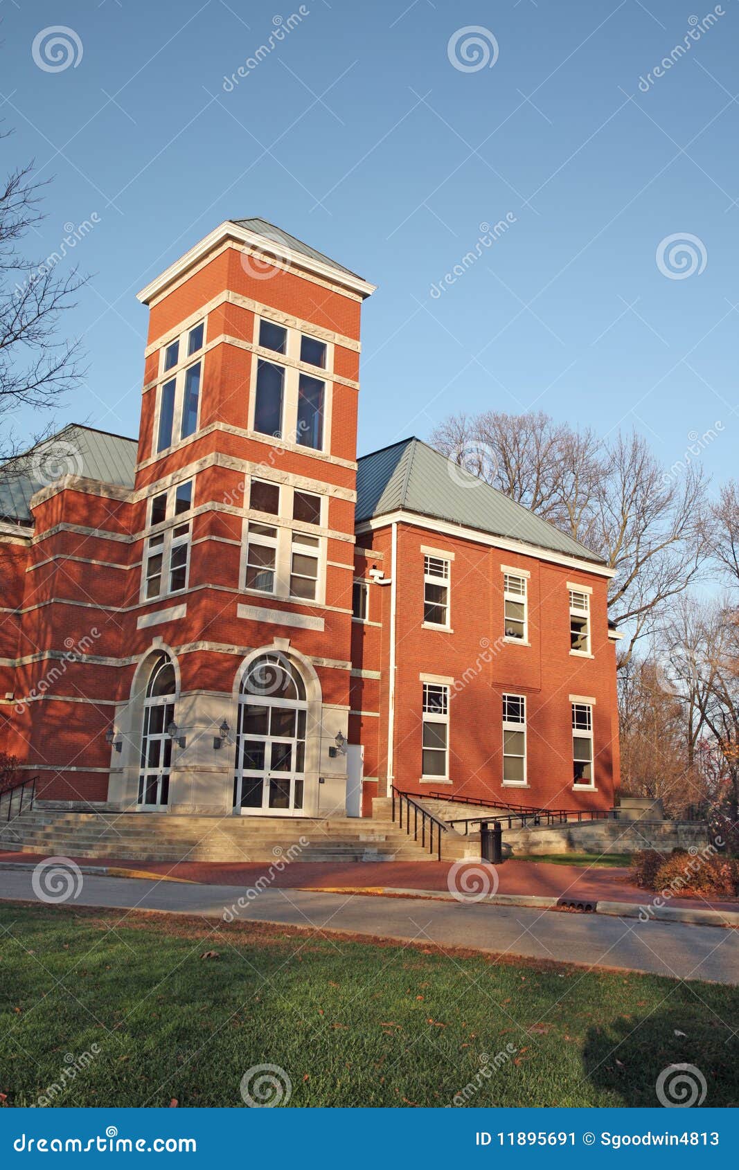 Building on a College Campus in Indiana Vertical Stock Image - Image of ...
