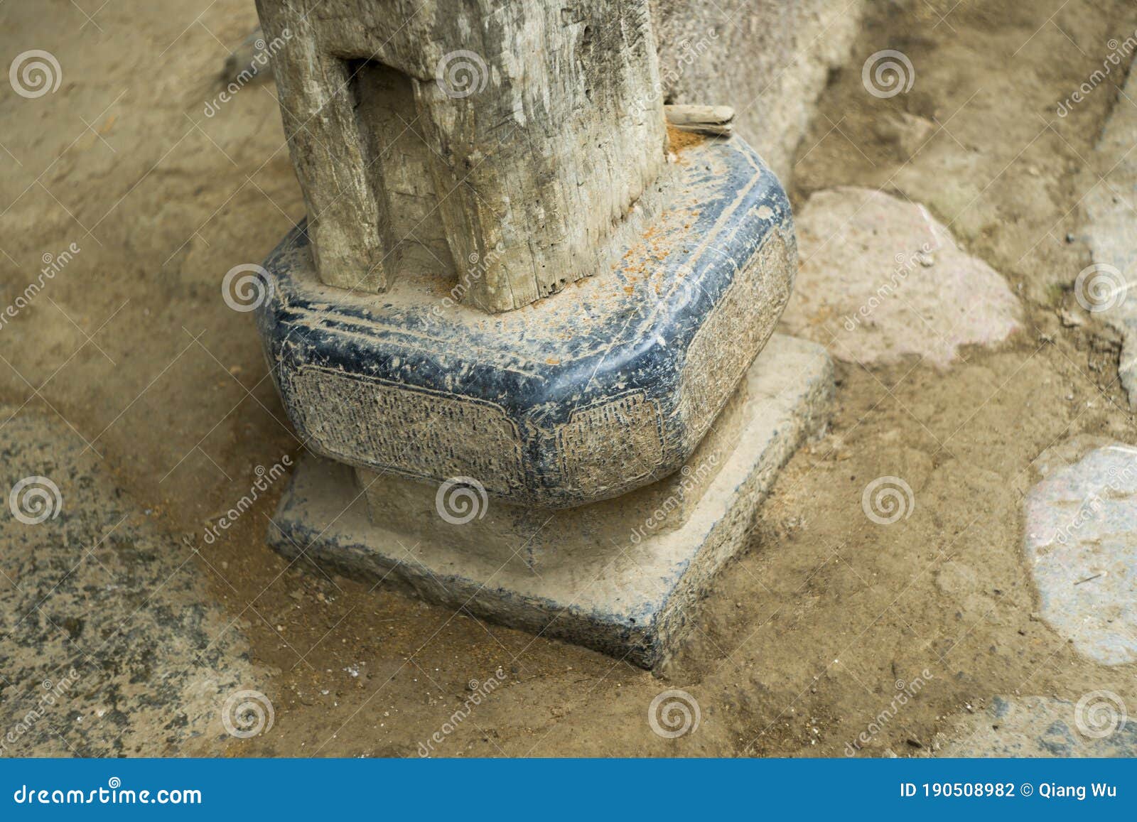 Building column foundation stock photo. Image of erect - 190508982