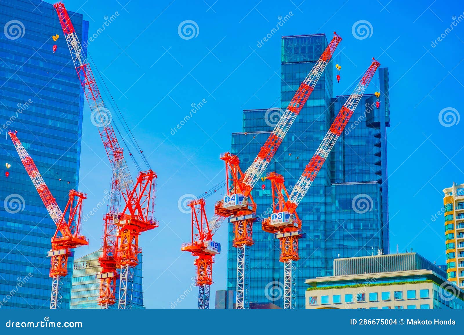 Building Construction Scenery and Crane Editorial Stock Image - Image ...