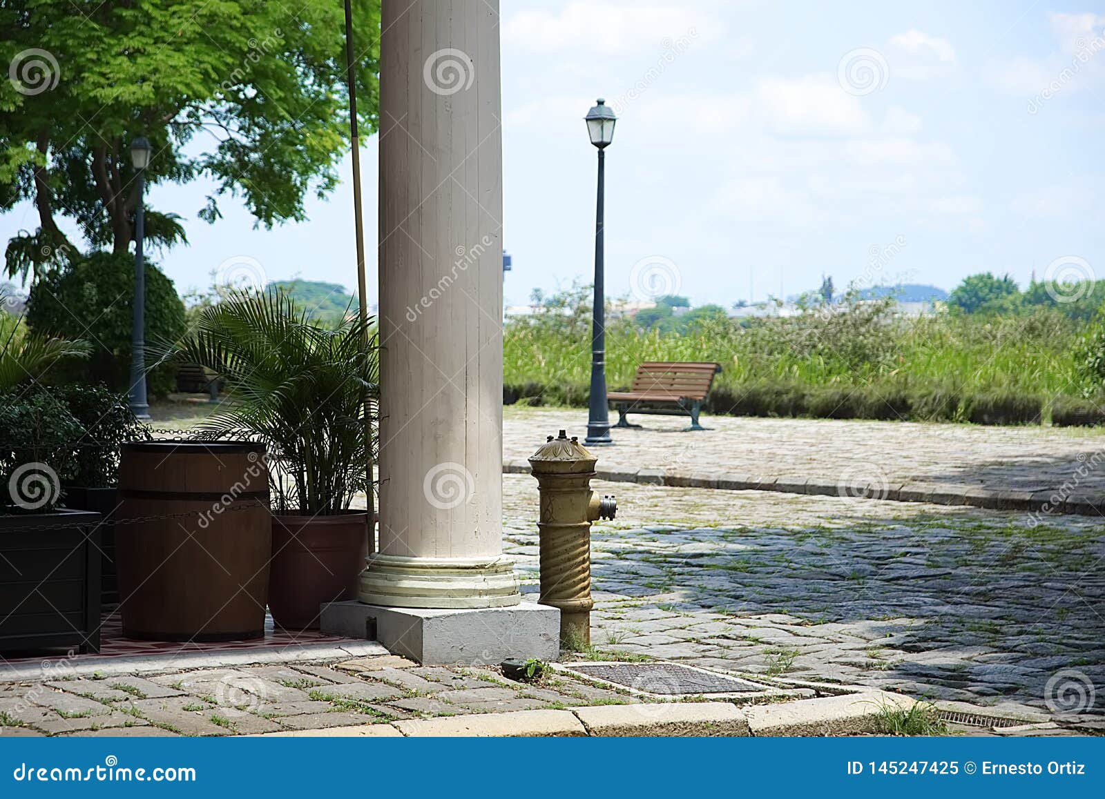 Corner Of Ancient Greek Temple Stock Photo | CartoonDealer.com #2465760