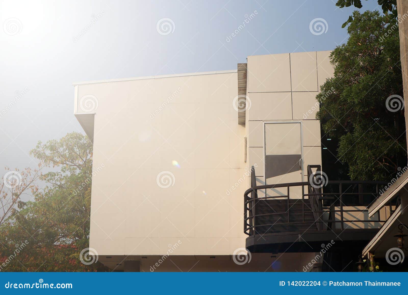 Building Corner, Beautiful Design, Beautiful Sky Background in the ...