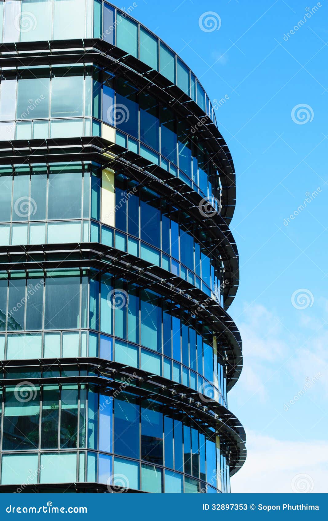 Building corner stock image. Image of architecture, skyscraper - 32897353