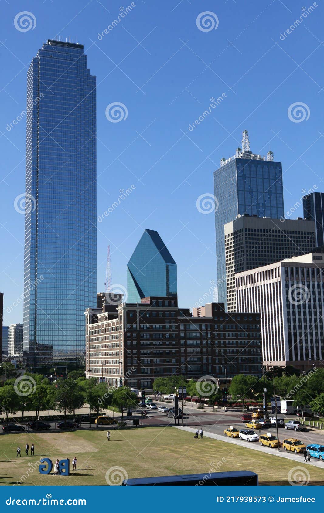 Building in Dallas editorial stock photo. Image of architecture - 217938573