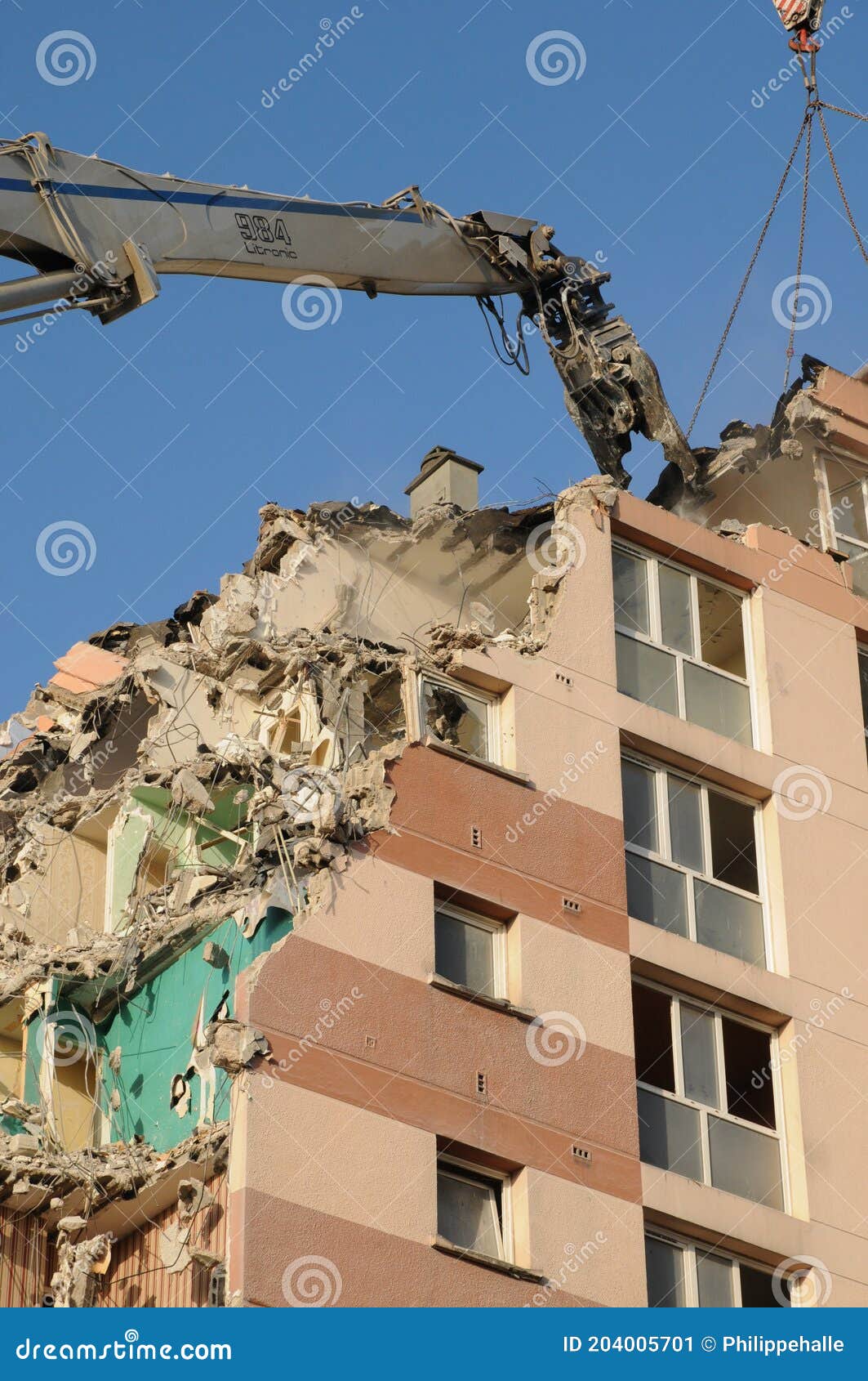 A building destruction editorial photo. Image of concrete - 204005701