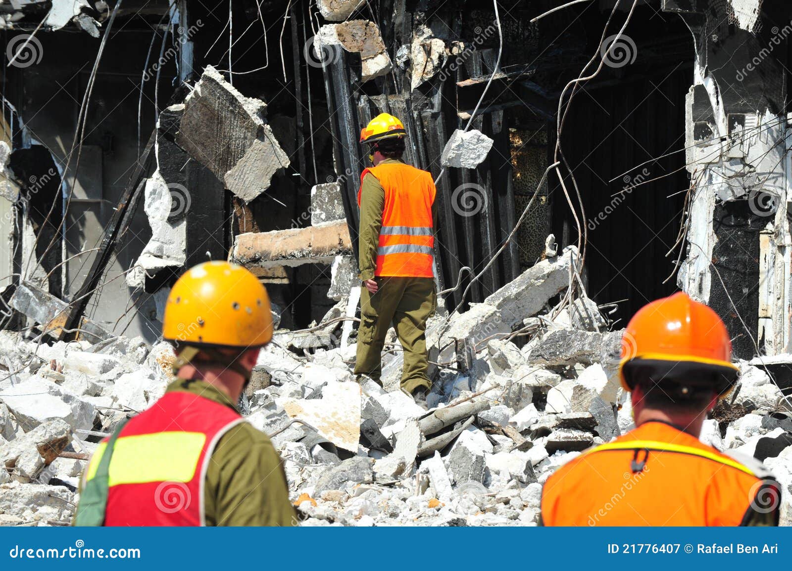 Building Emergency Disaster Editorial Photography - Image of emergency ...