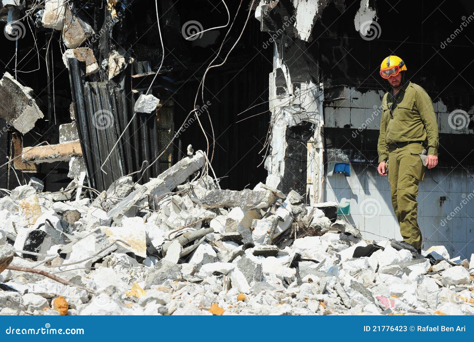 Building Emergency Disaster Editorial Stock Photo - Image of danger ...