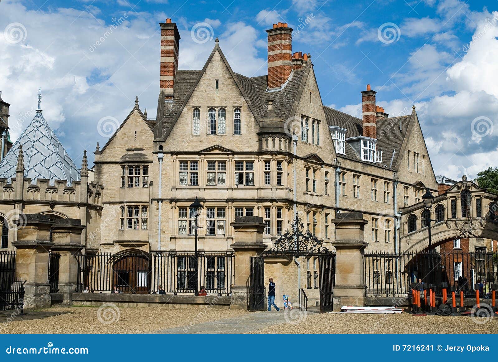 Building in the English Style Stock Image - Image of kingdom, outside ...