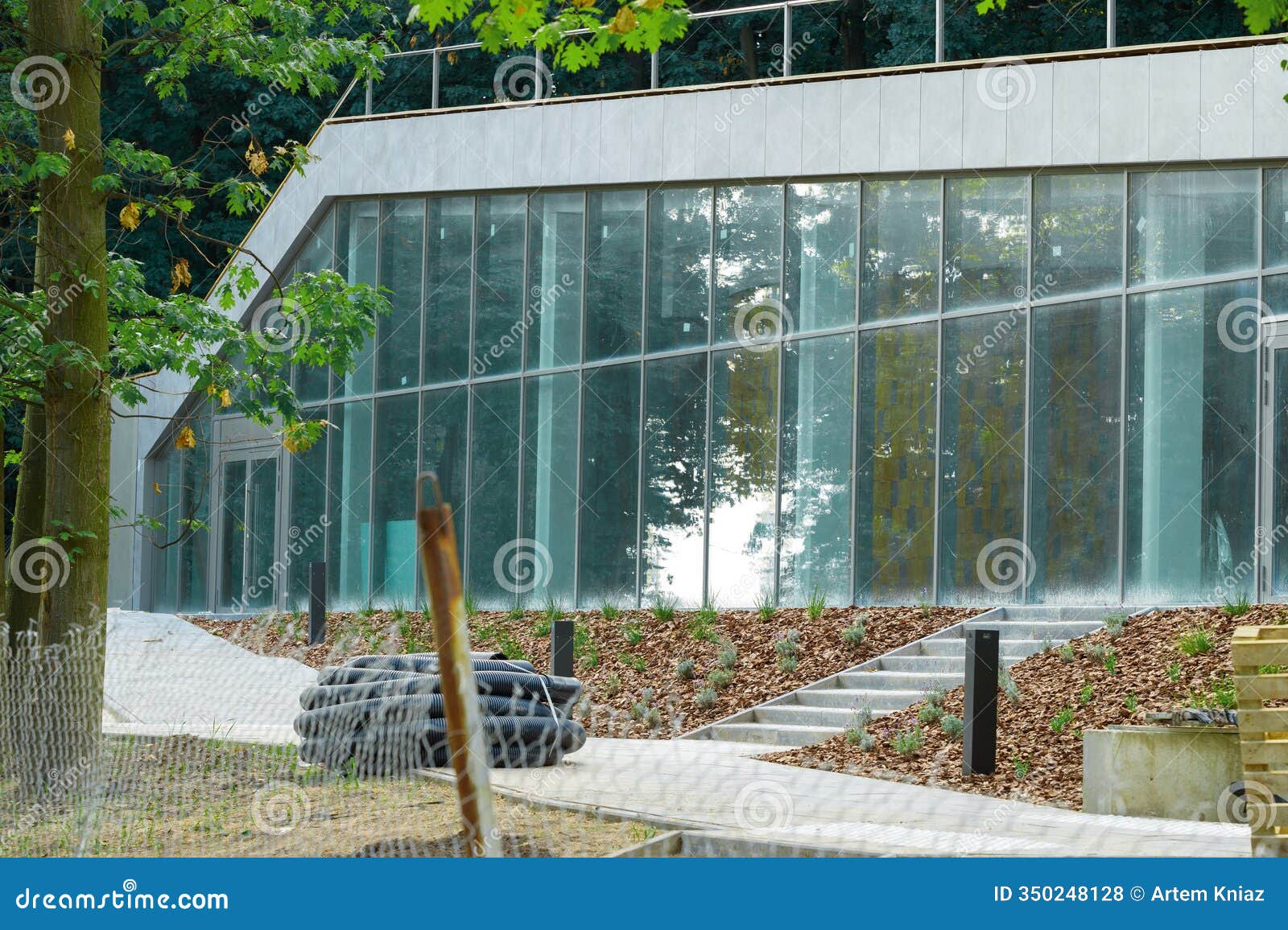 Building Exterior Renovation Construction Process Frame Work Pattern ...