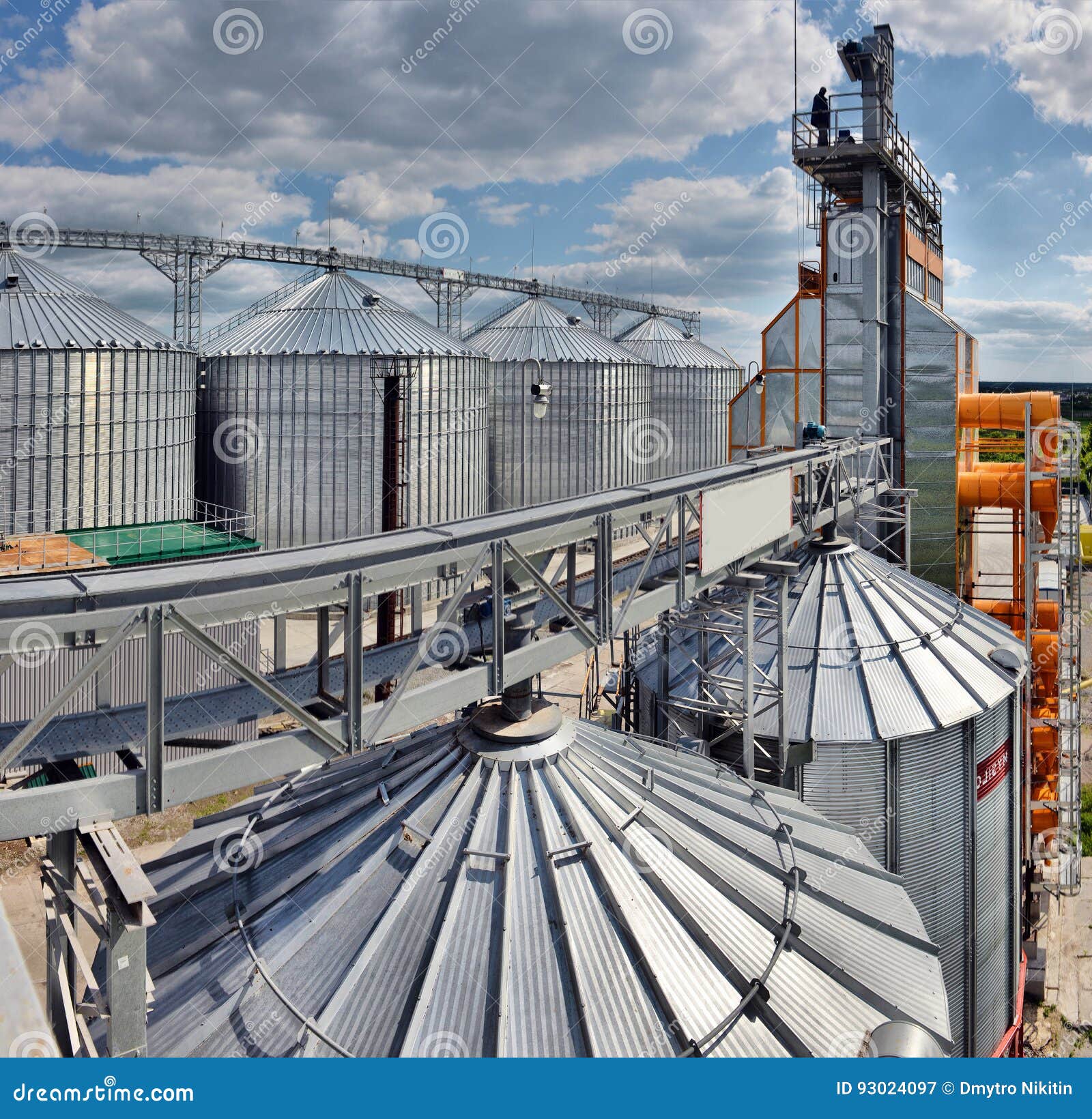 Building Exterior, Storage and Drying of Grains Editorial Photography ...