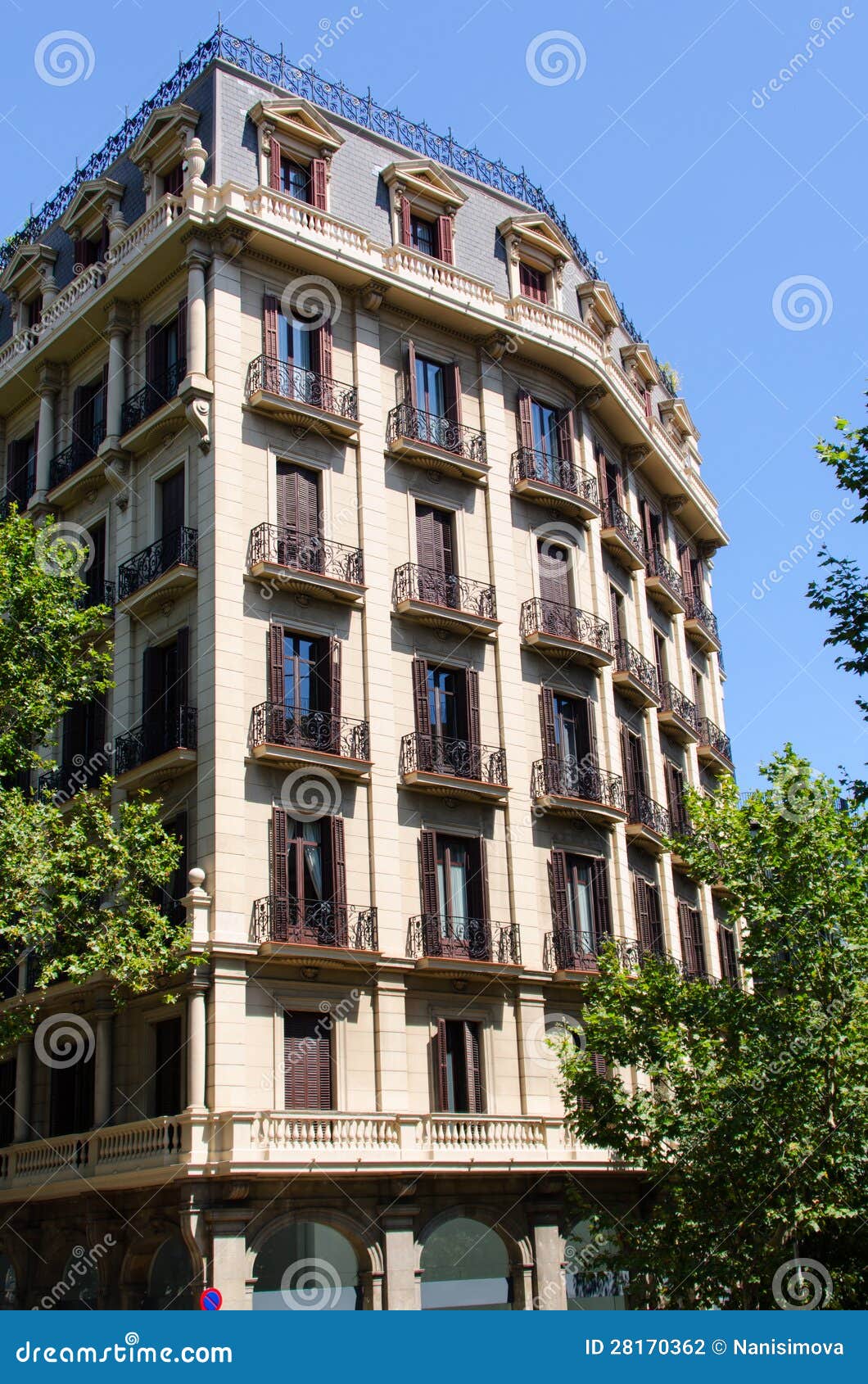 Building Facade in Barcelona Stock Photo - Image of exterior, building ...