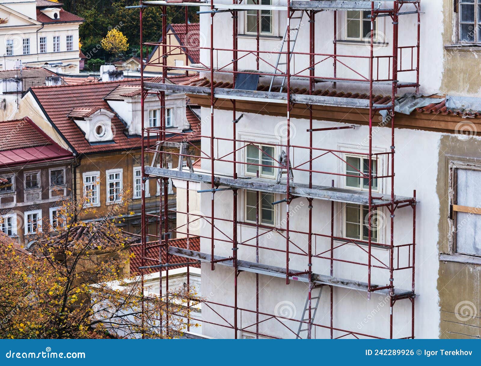 Building Facade Renovation, Repair Stock Photo - Image of green, house ...