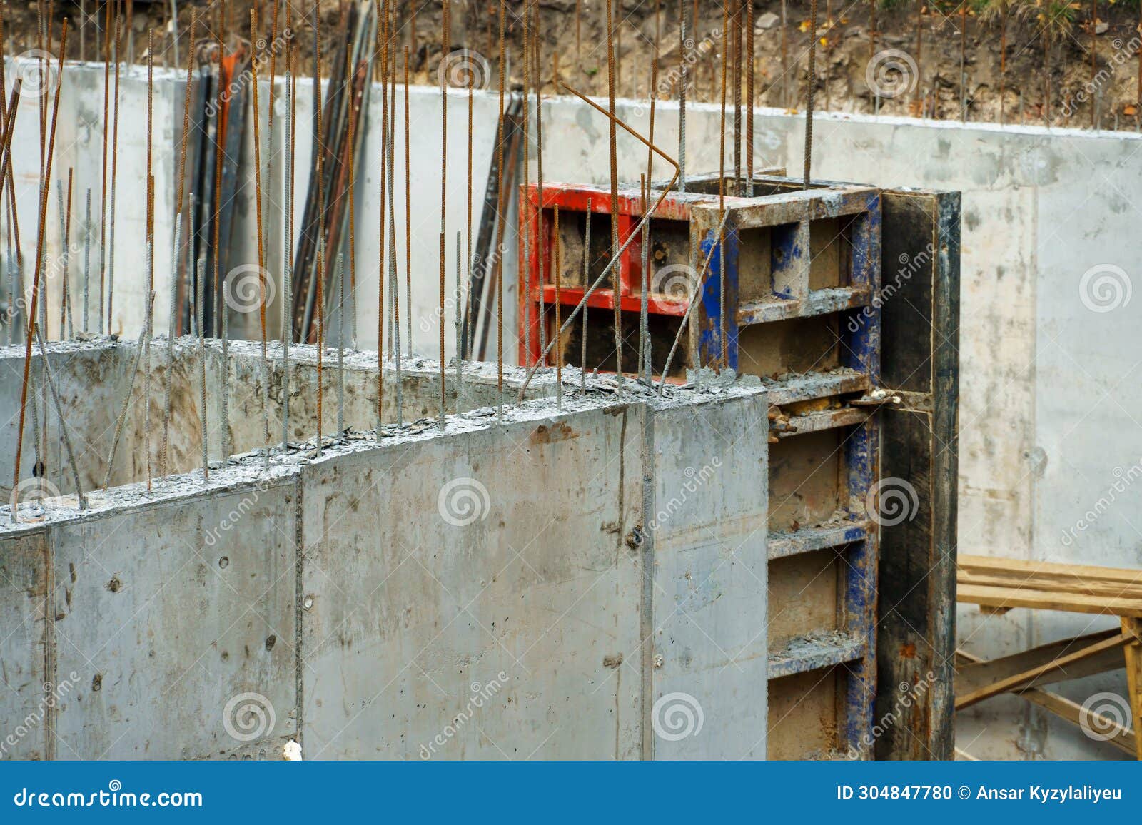 Monolithic Concrete Structure Foundation R&B Metal Structures