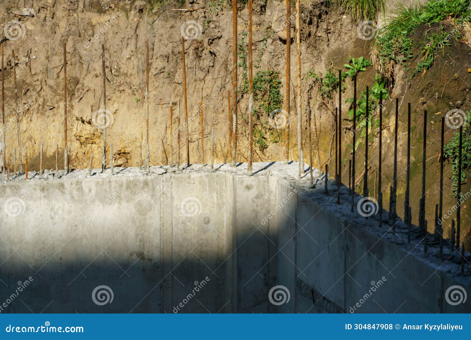 Construction Of A Monolithic Concrete Building. Modern Monolithic ... Construction Of A Monolithic Concrete Building. Modern Monolithic ...