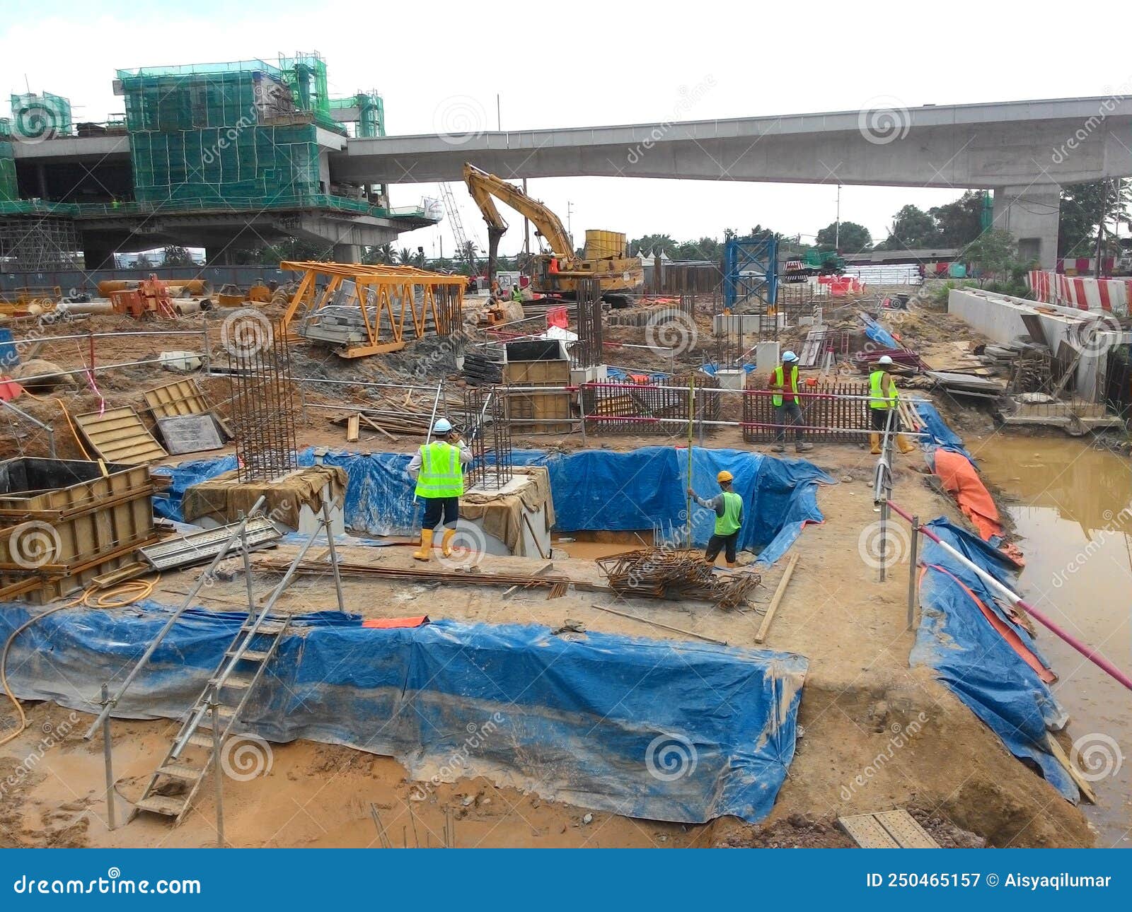 Building Foundation Work at the Construction Site. Editorial ...