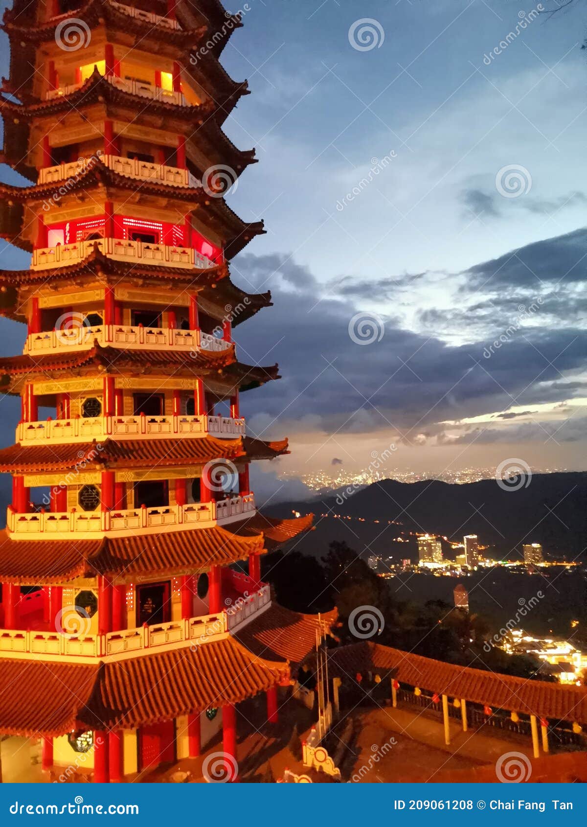 The Building at Genting Highlands Stock Photo - Image of evening, view ...