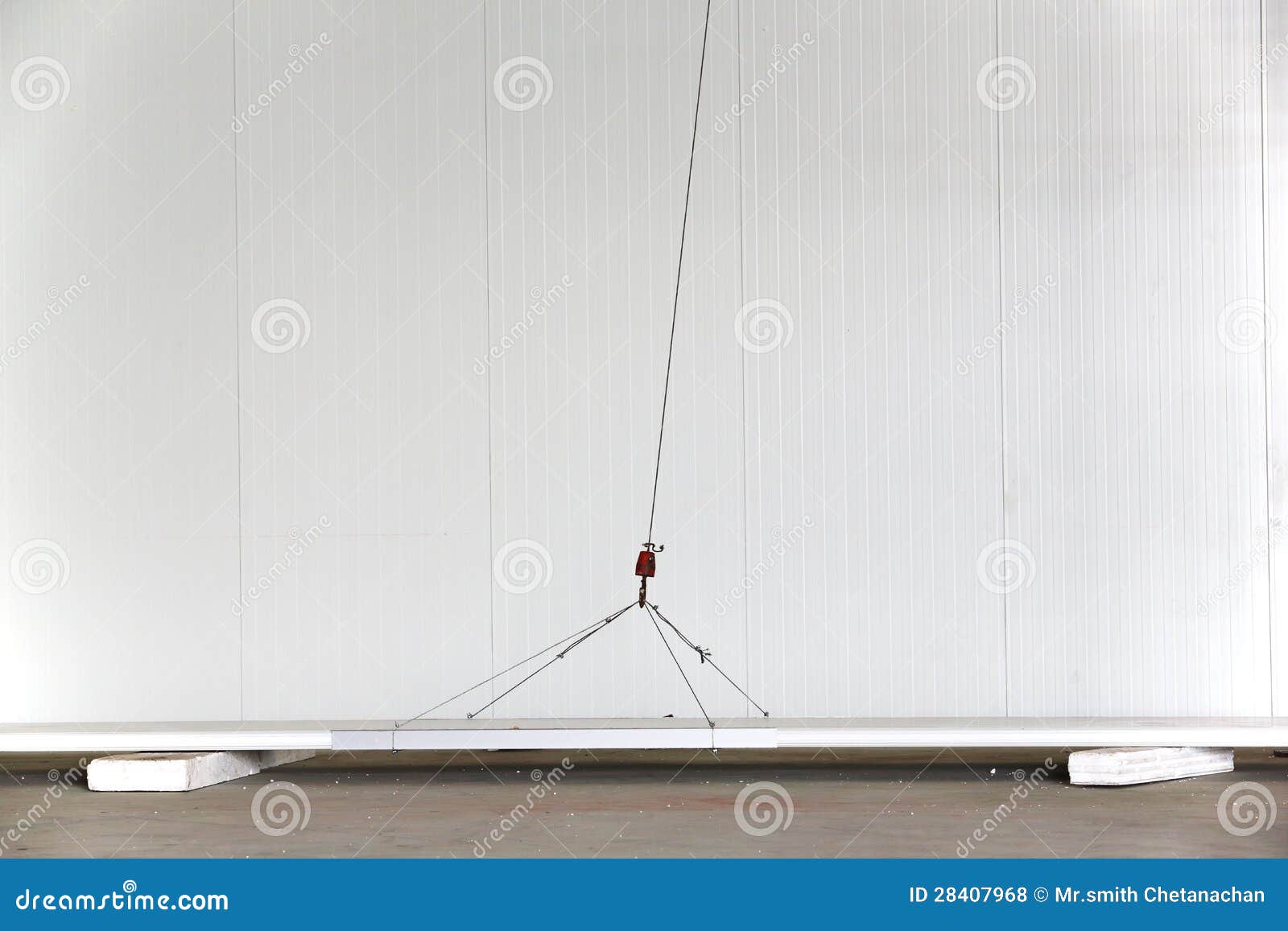 Building hanger sling stock photo. Image of roof, industry - 28407968