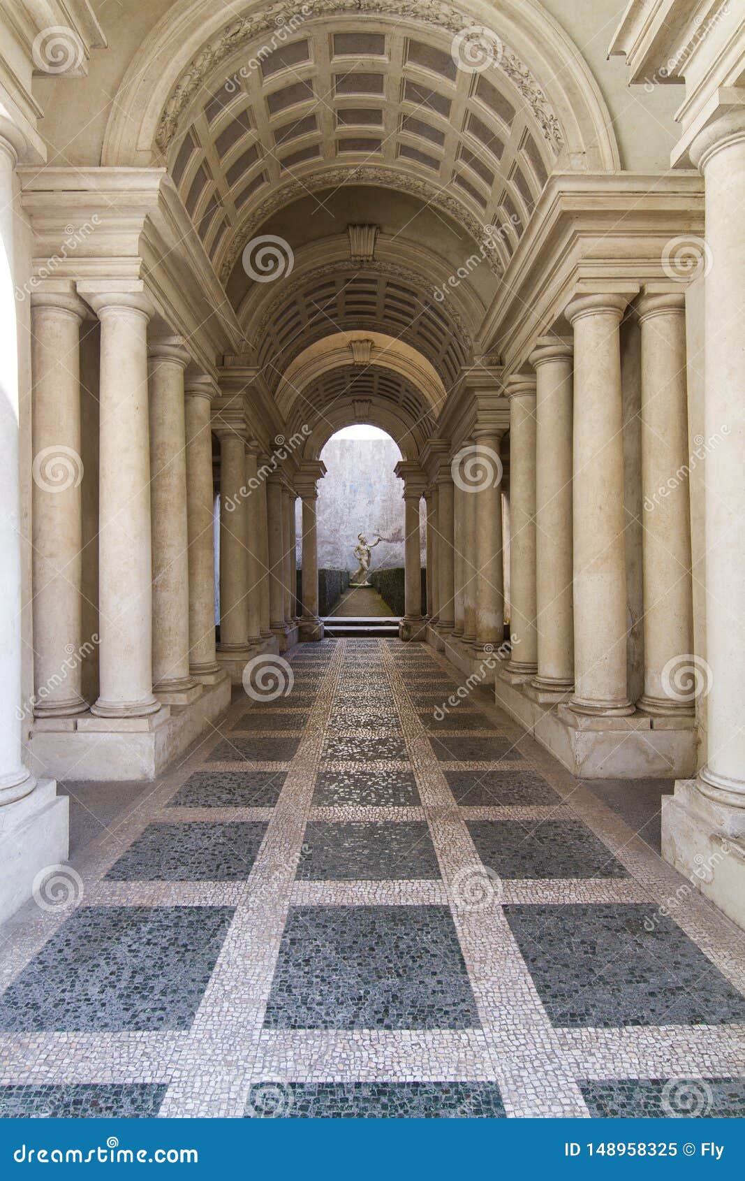 Building Interior with Classical Columns Editorial Image - Image of ...