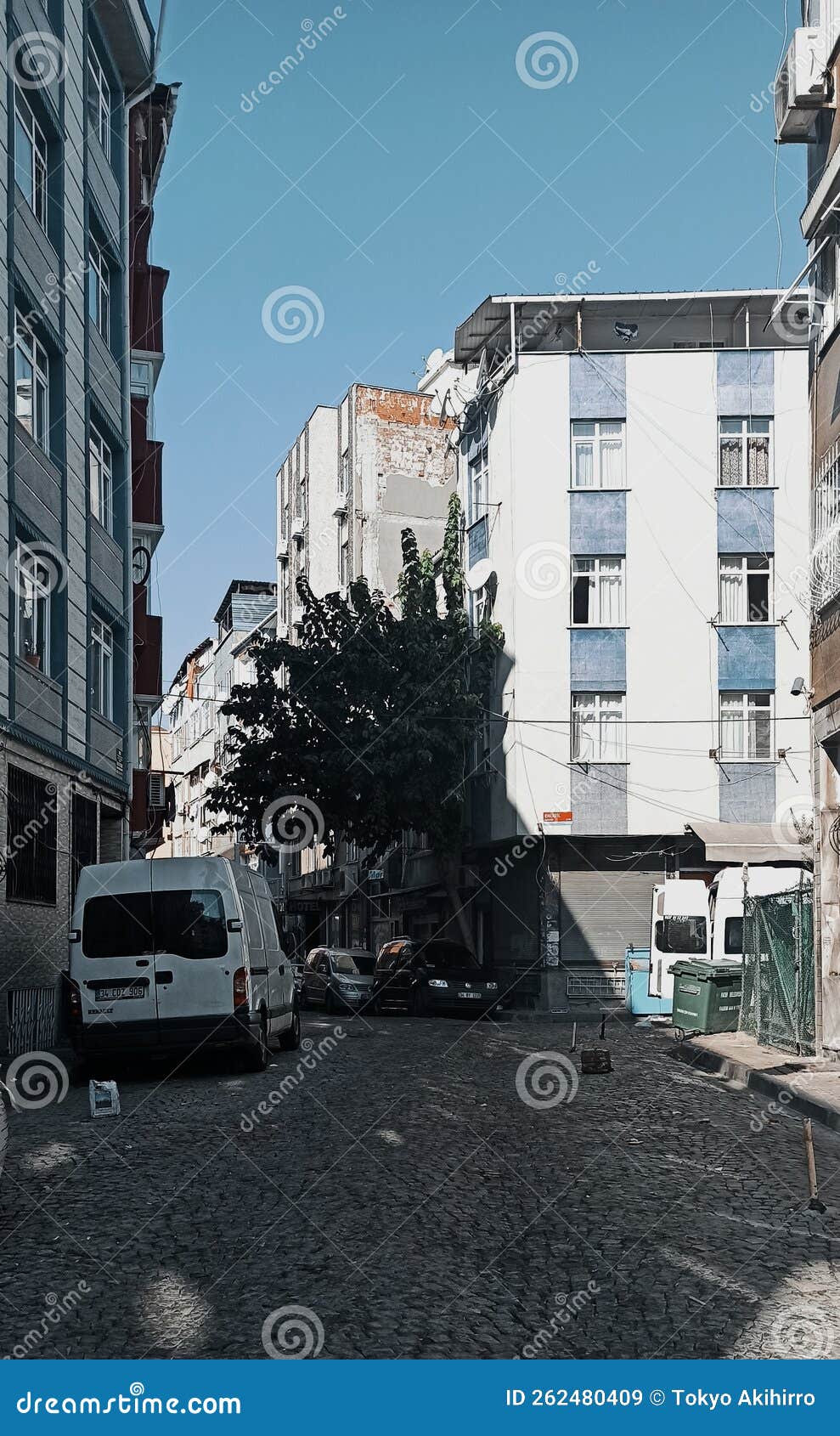 Building at istanbul editorial stock image. Image of dome - 262480409