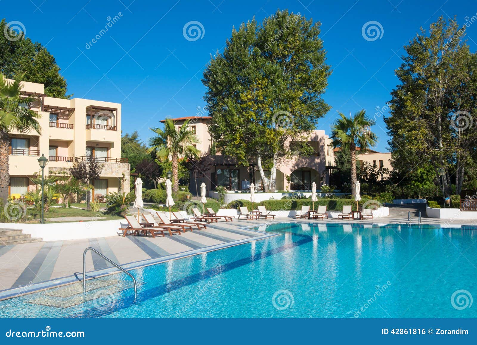 Building of the Luxury Hotel Stock Photo - Image of nature, hotel: 42861816