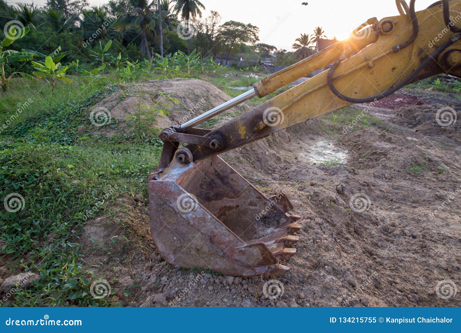 Building Machines: Digger Loading Trucks With Soil. Excavator Loading ... Building Machines: Digger Loading Trucks With Soil. Excavator Loading ...