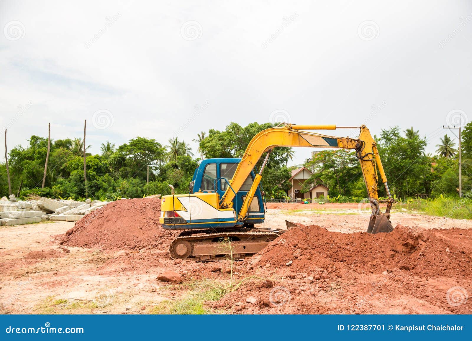 Building Machines: Digger Loading Trucks With Soil. Excavator Loading ... Building Machines: Digger Loading Trucks With Soil. Excavator Loading ...