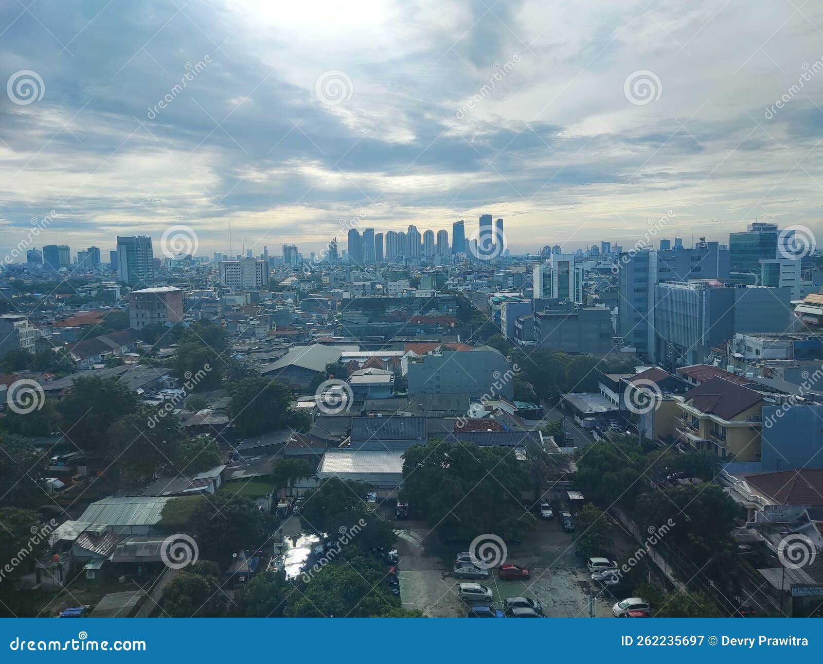 Building Meets the Sky Horizon Stock Image - Image of downtown ...