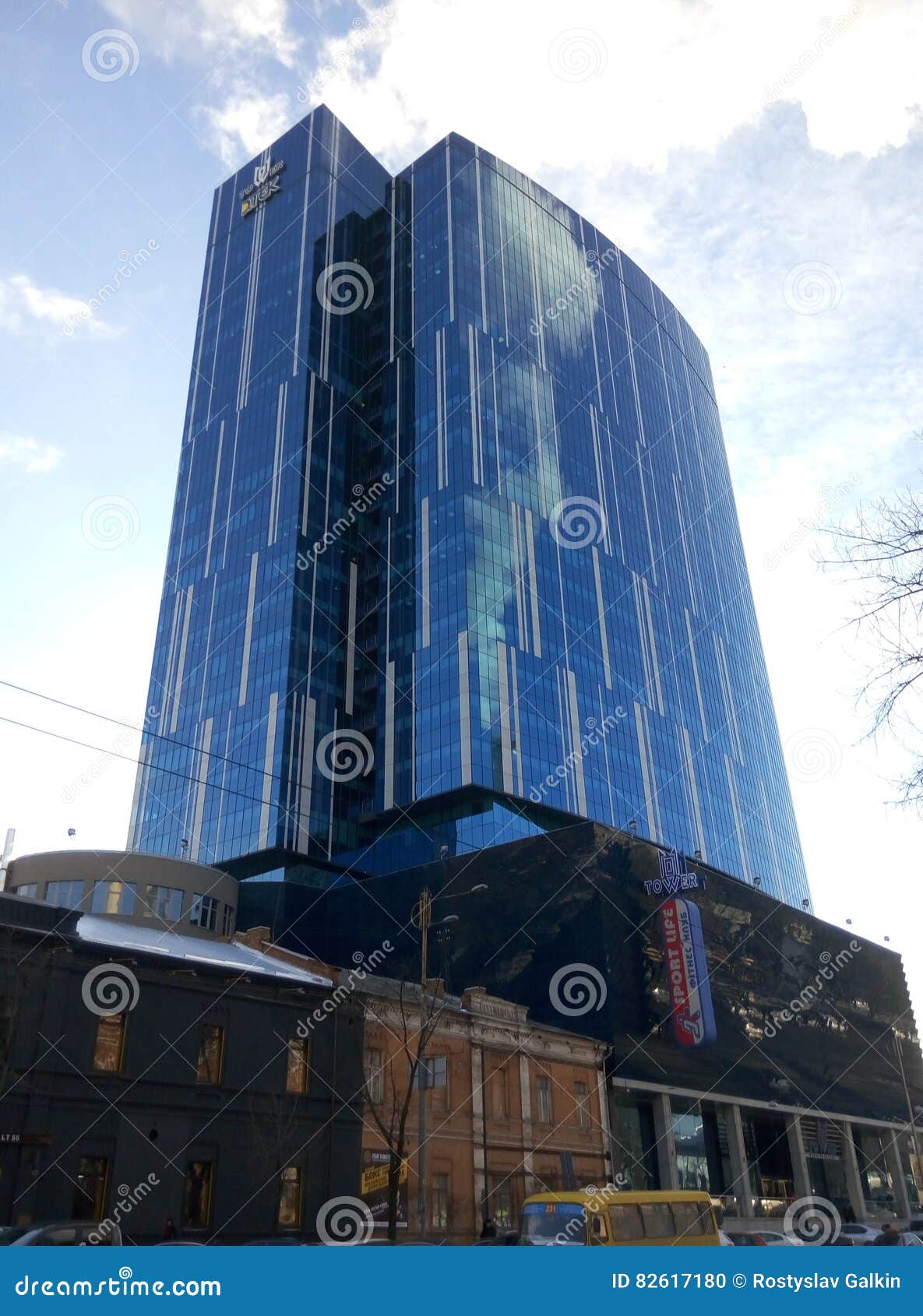 Building metropolitan editorial image. Image of glass - 82617180