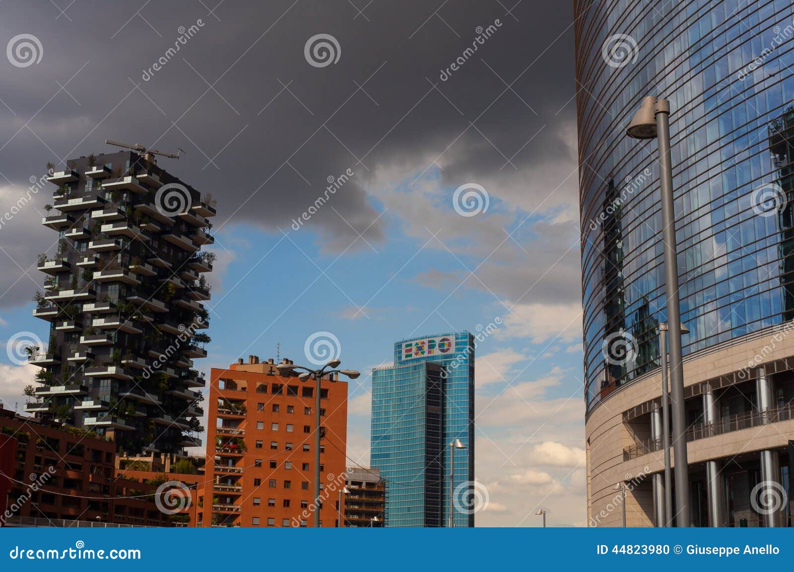 Building, Milan editorial image. Image of building, italy - 44823980