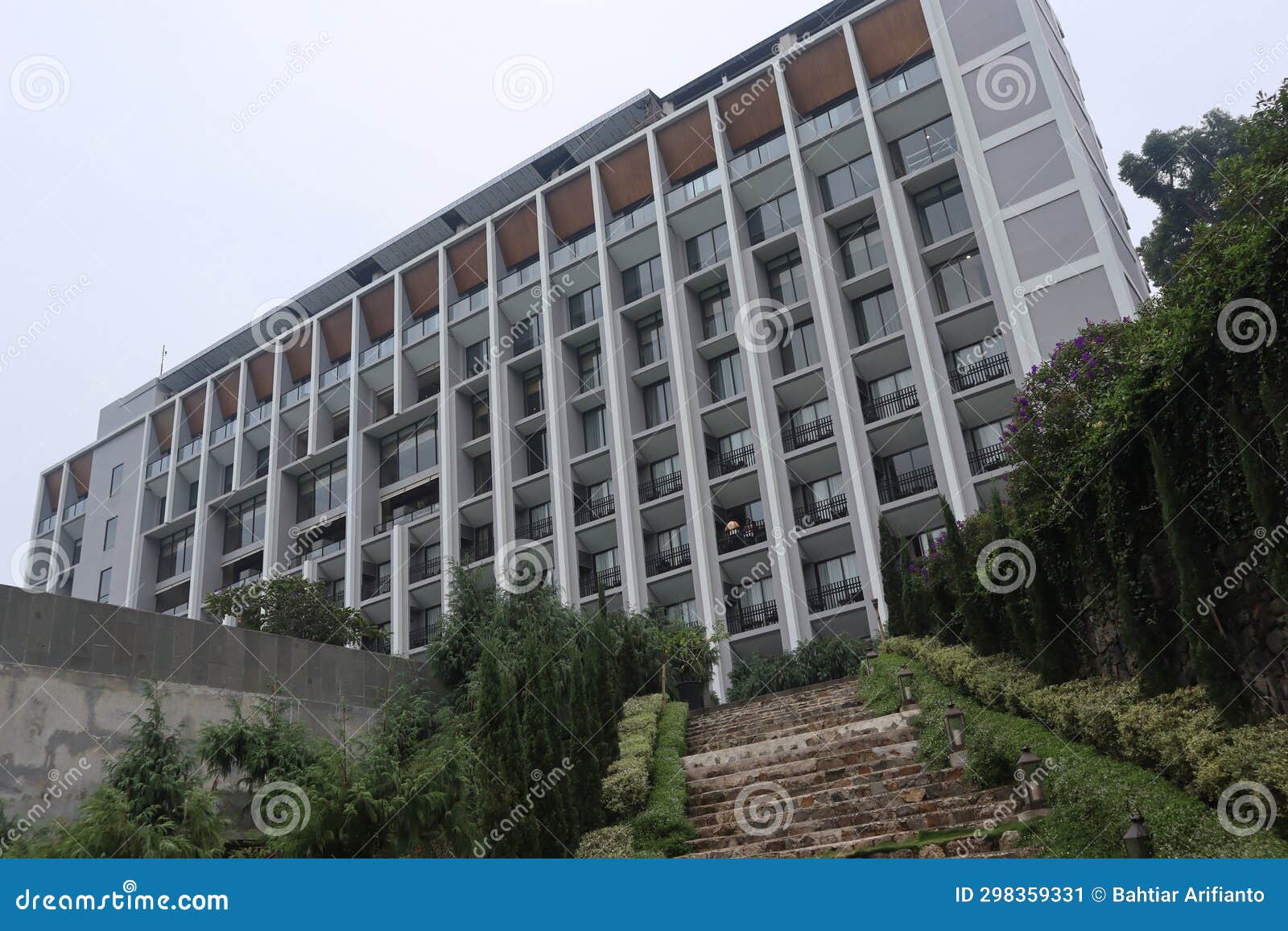 The Multi-storey Facade Of The Modern Five-star Hotel Seaside Resort ...