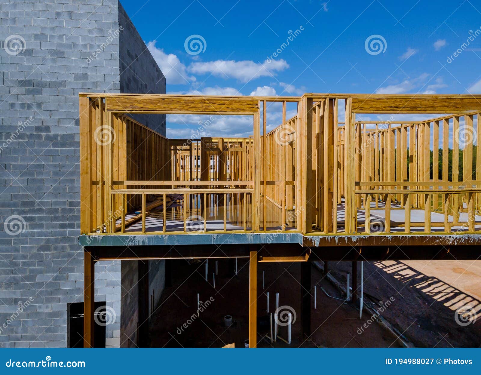 Building of New Home Construction Exterior Wood Beam Construction Stock ...