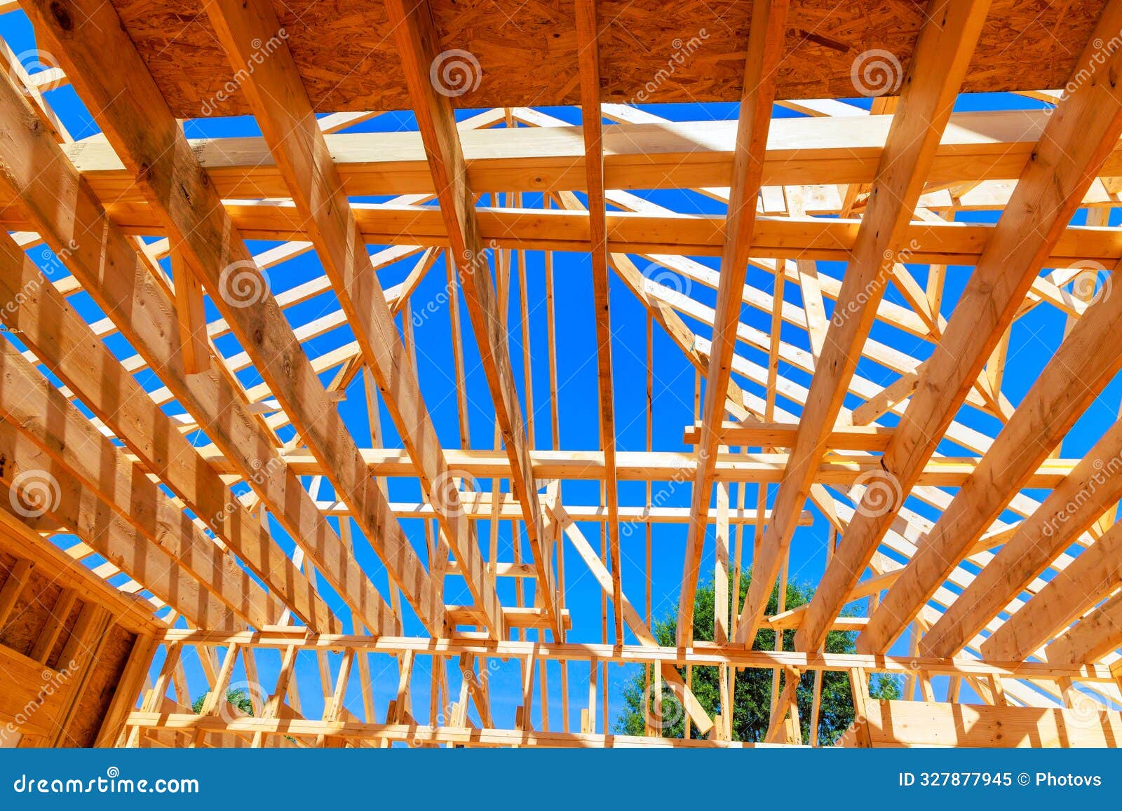 Building a New Home Using Timber Trusses Framed with Joints in Roofing ...