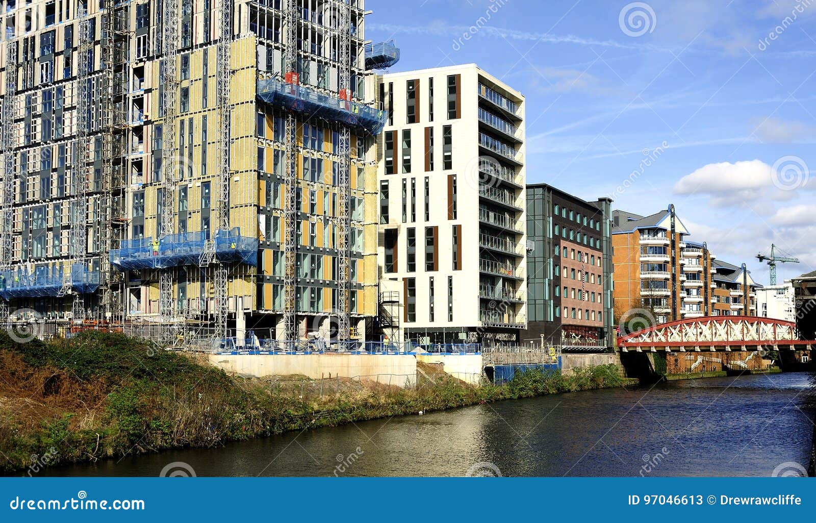 Building the New Water Front Homes Editorial Stock Photo - Image of ...