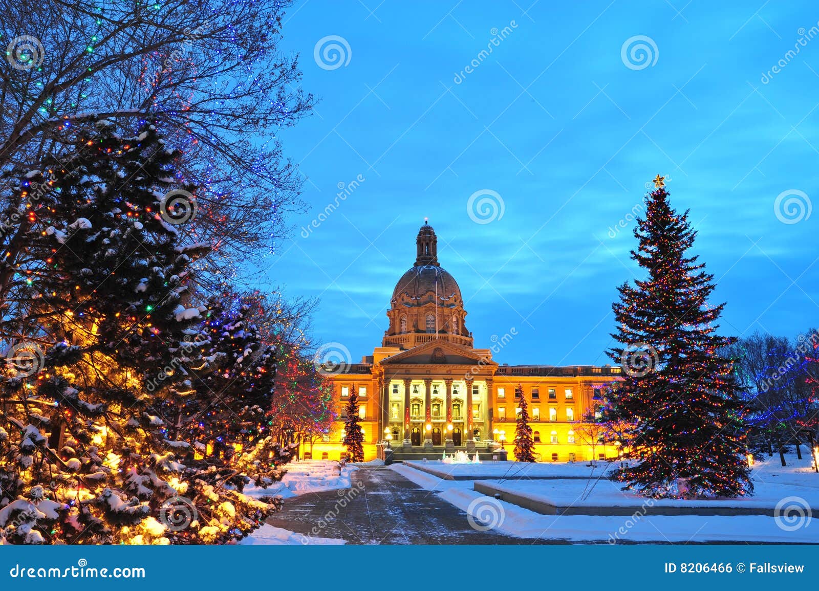 Building night scene stock photo. Image of holiday, lighting - 8206466