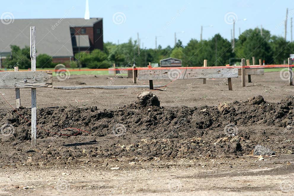 Building Pad Grade String Lines Stock Image - Image of boards, leveled ...