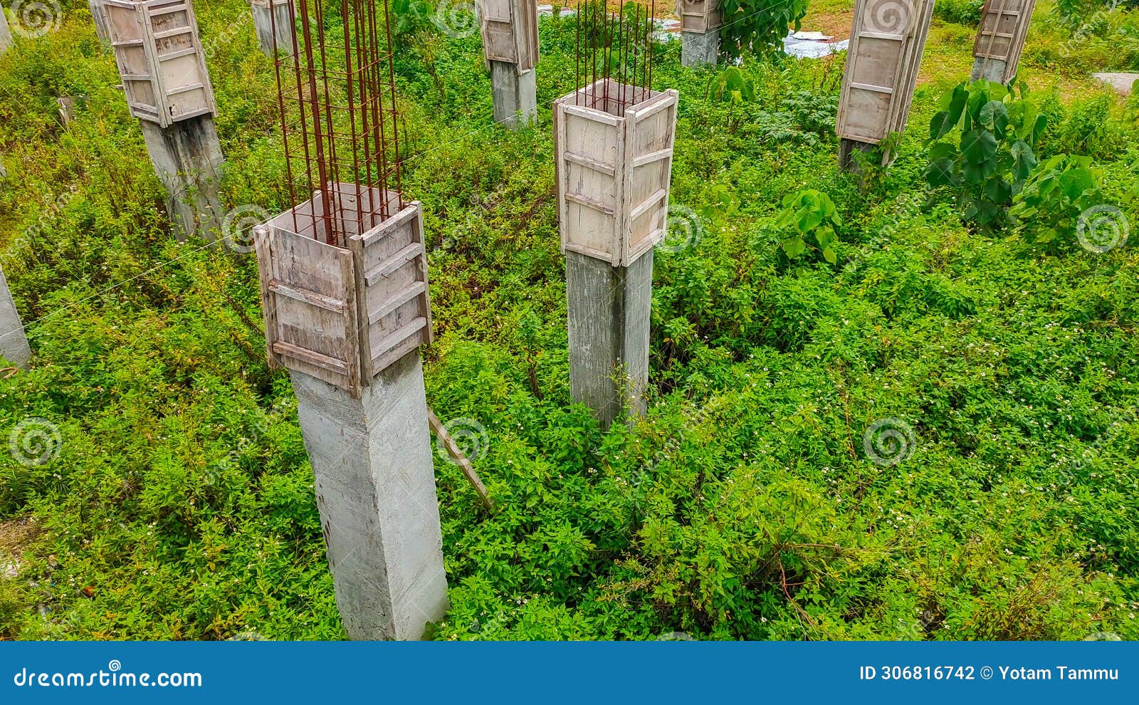 Building Pillars Used in the Building Construction Process Stock Photo ...