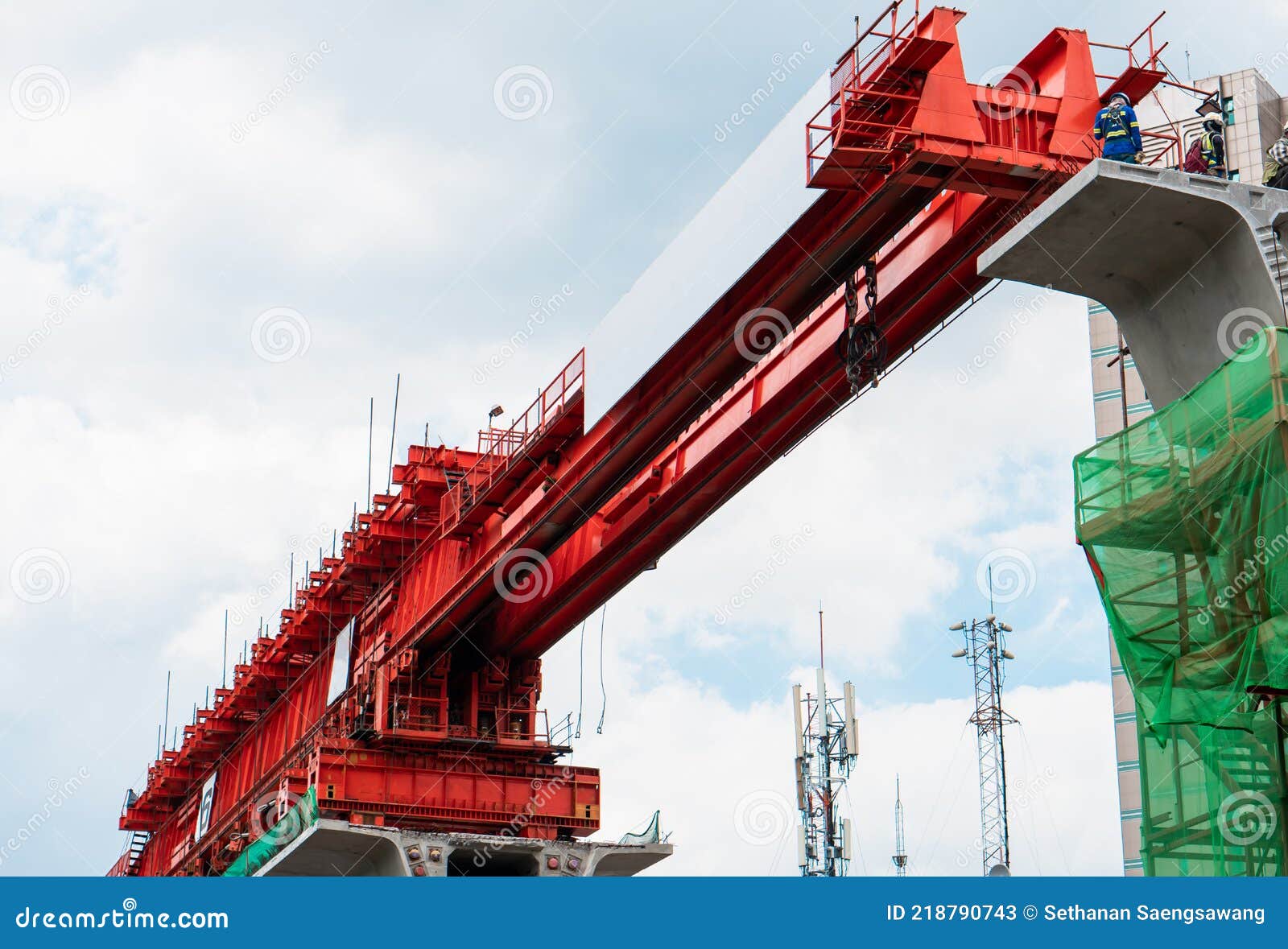 Building Railway Concrete Structure Using Truss Launcher, Skytrain ...