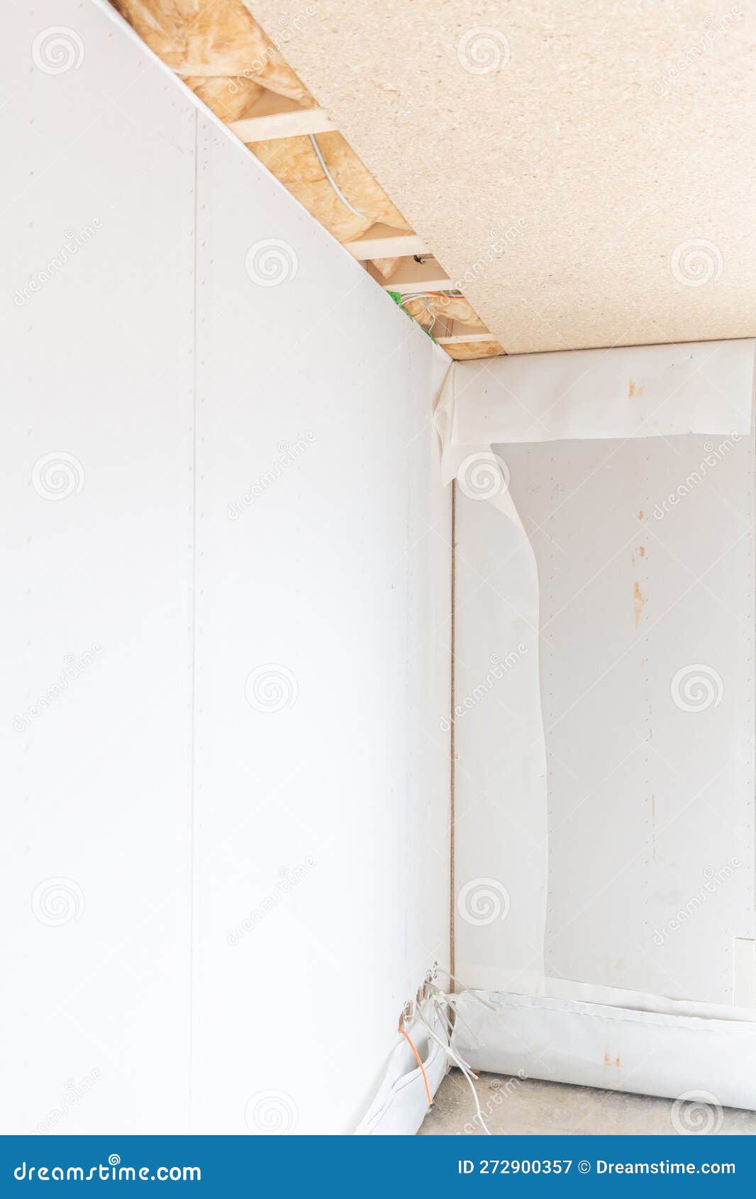 Building in Shell with Open Ceiling Stock Image - Image of house, wall ...