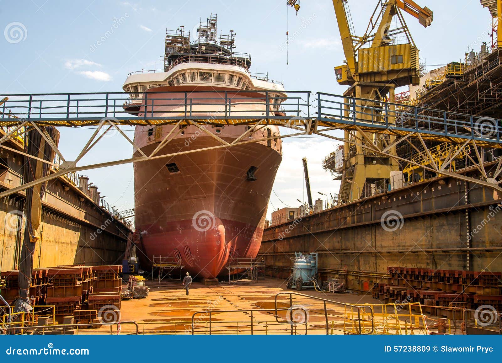 Building the ship stock image. Image of workers, specialized - 57238809
