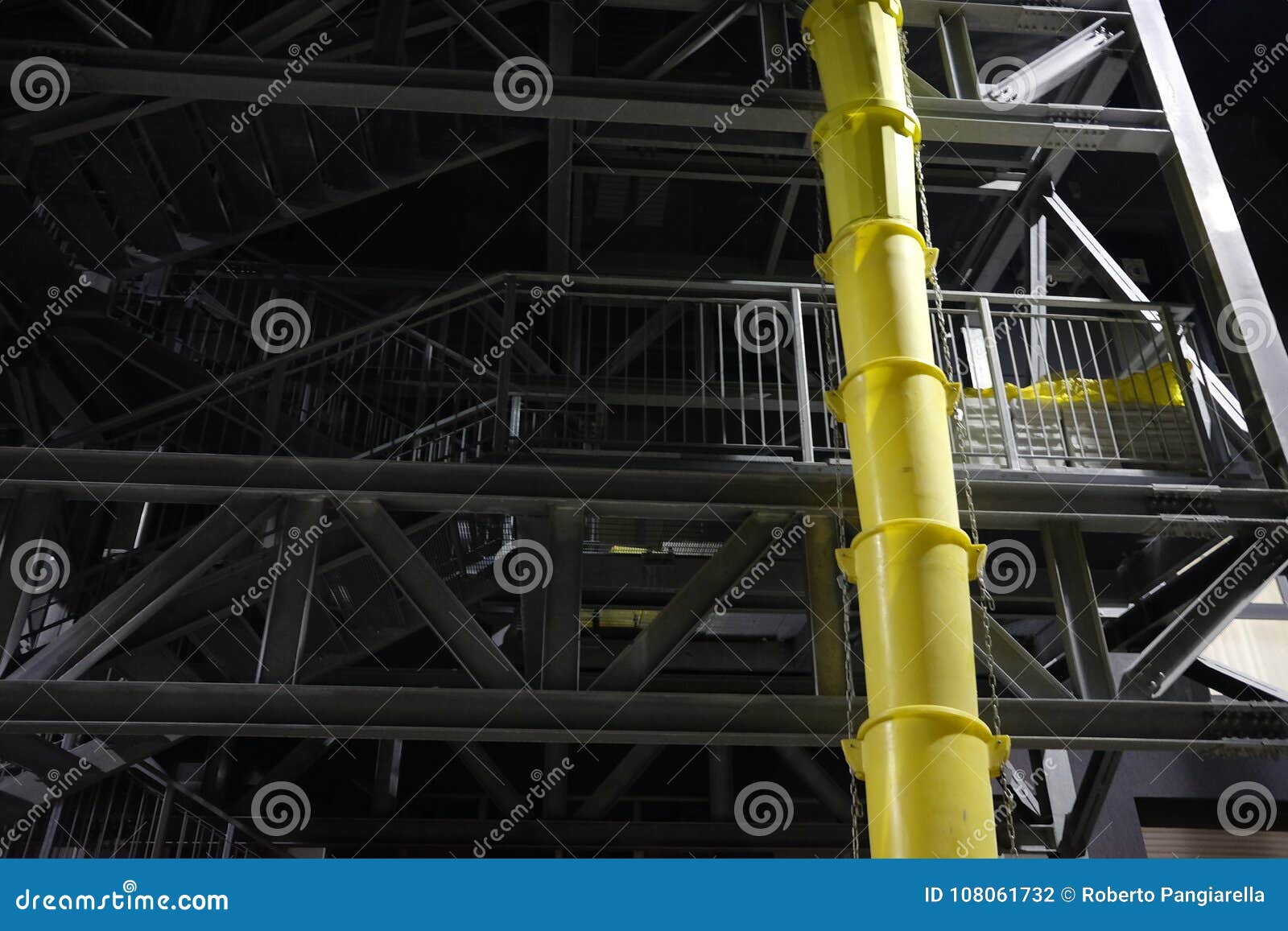 Scaffold Rubble Shoot. Royalty-Free Stock Photography | CartoonDealer ...