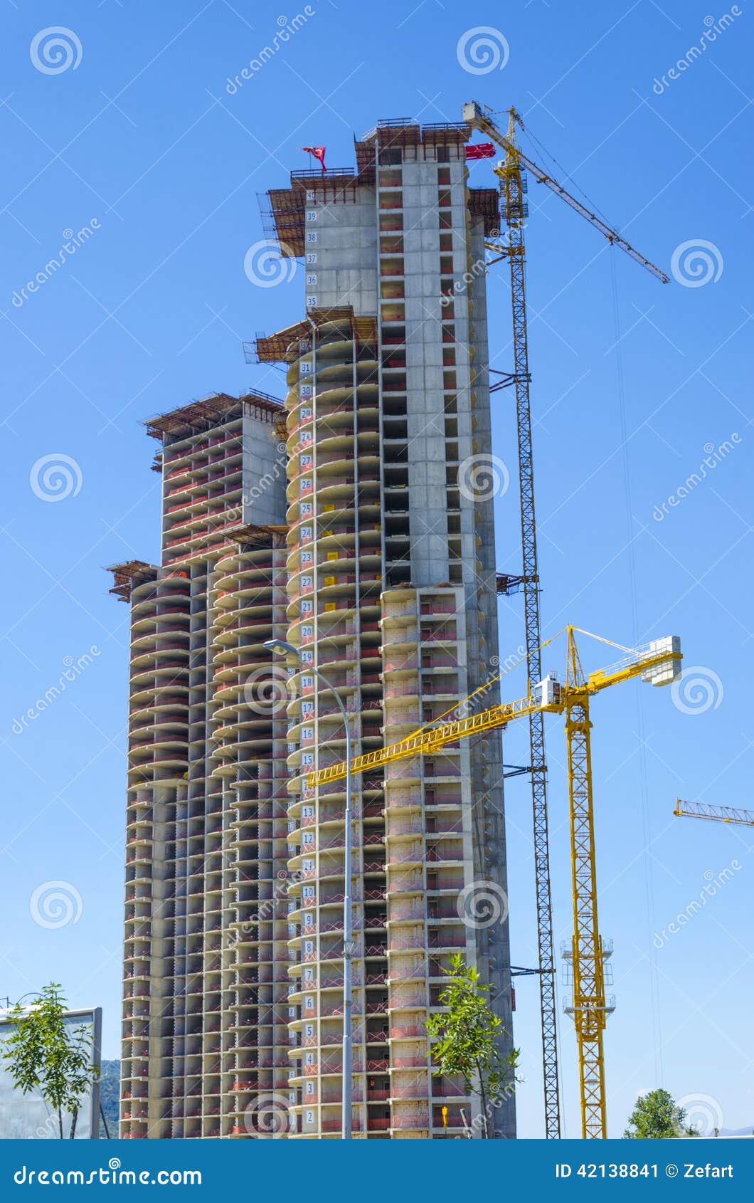 Building a skyscaper stock image. Image of architecture - 42138841