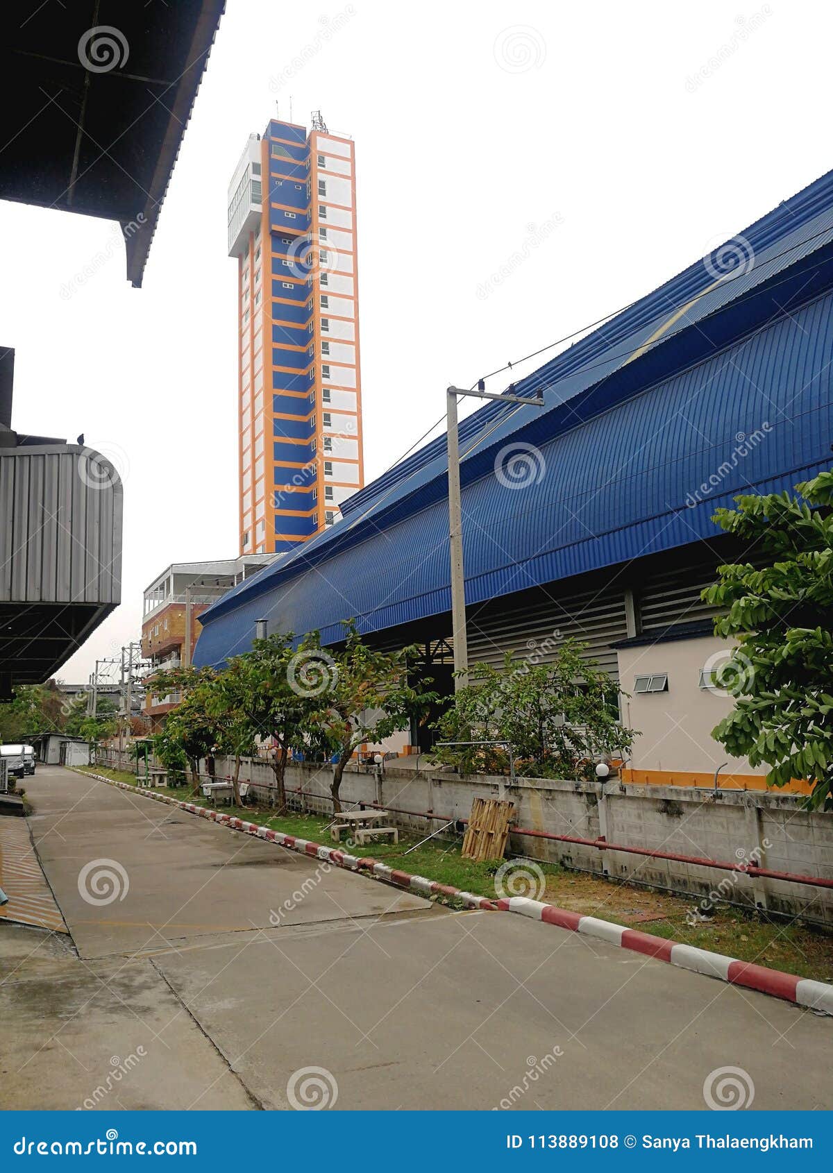 A Building Some Ware it is a Blue Color Stock Photo - Image of view ...