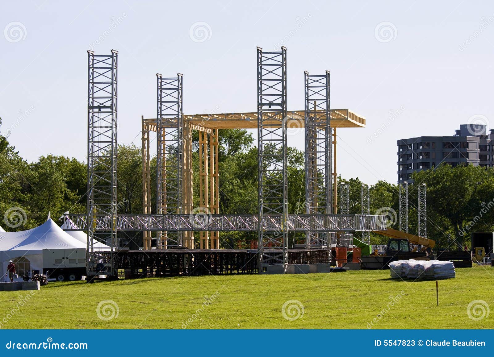 Building the Stage for the Show Stock Image - Image of show, platform ...