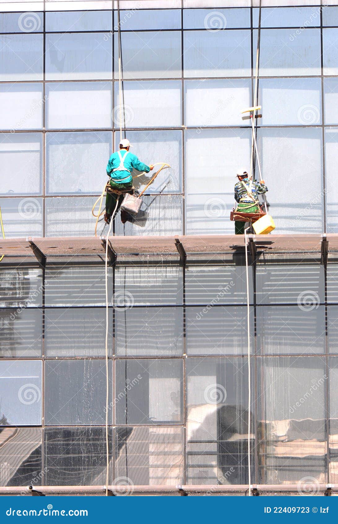Building windows cleaning stock image. Image of bricks - 22409723