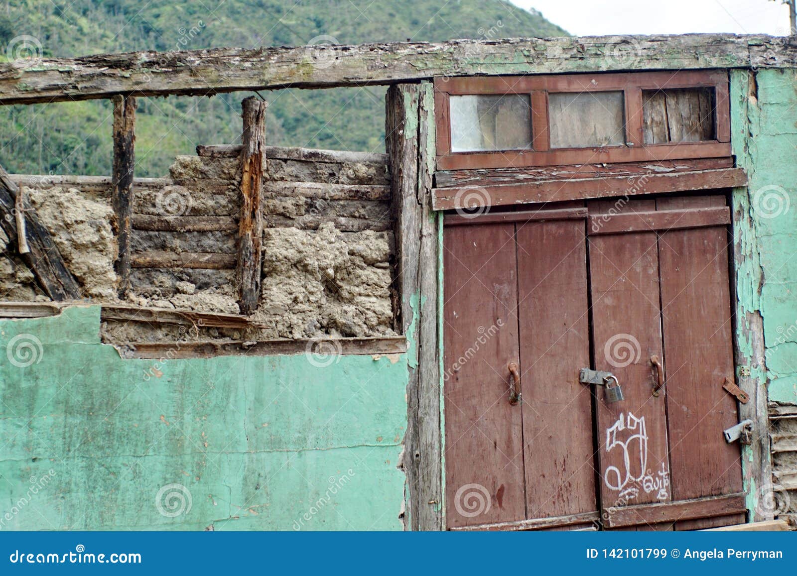 Building with Walls Collapsing Stock Image - Image of withe, ecuador ...