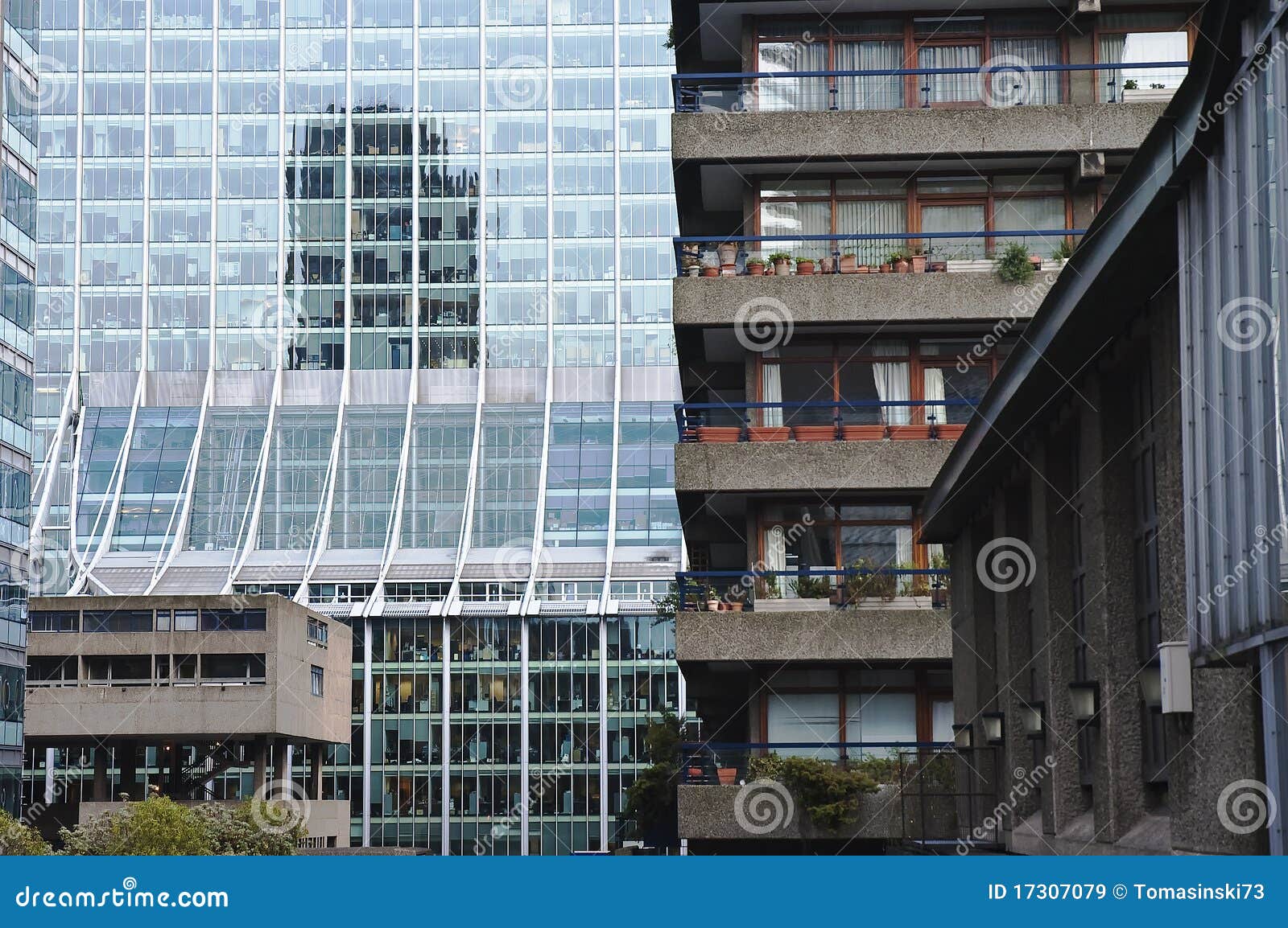 Buildings In Barbican, London Stock Image - Image of skydrapers ...