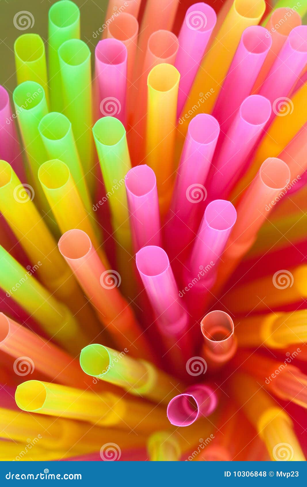 Buisjes stock foto. Image of plastiek, achtergrond, rood - 10306848