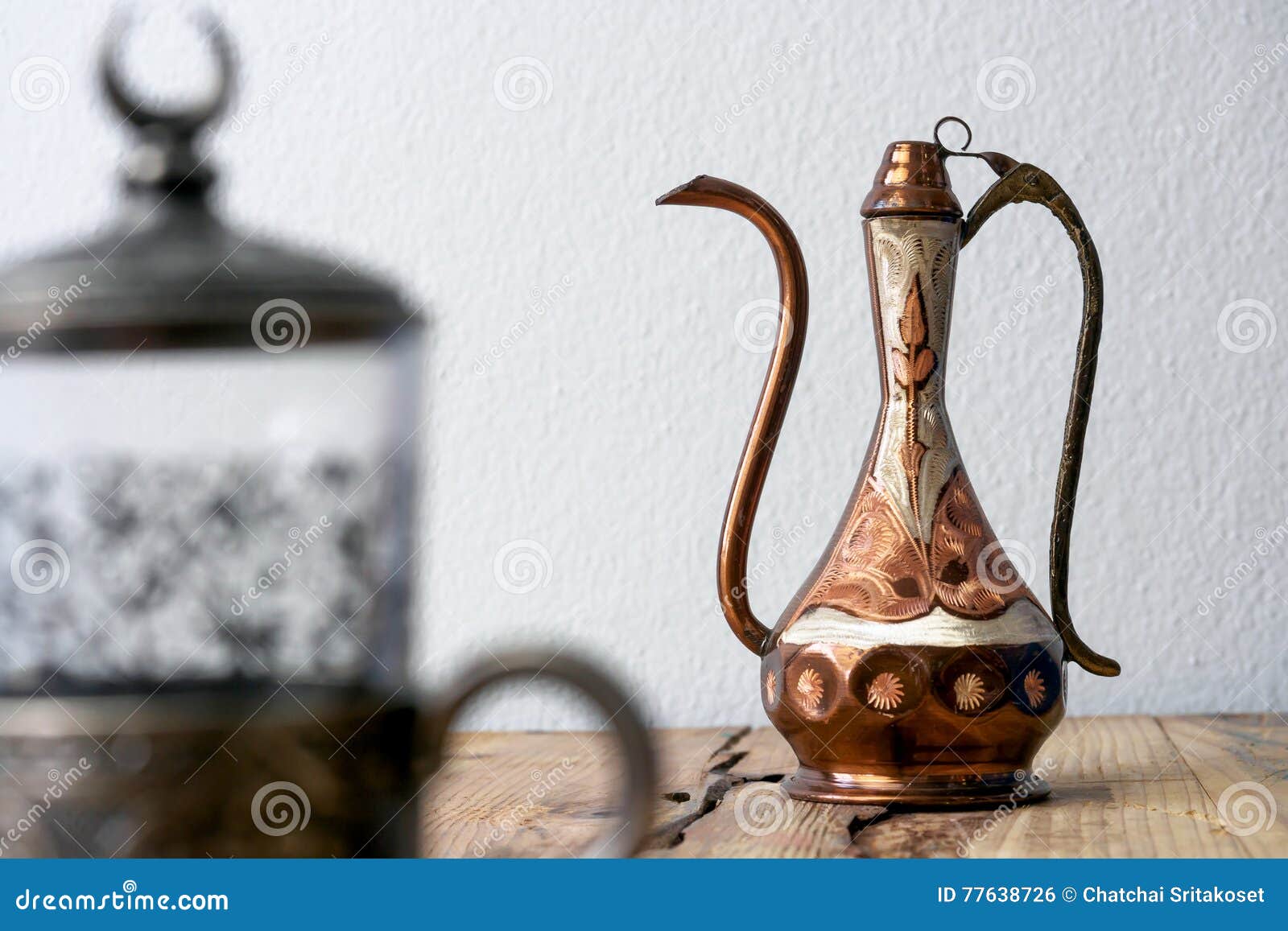 Bule Turco Com Decoração árabe Foto de Stock - Imagem de turquia ...