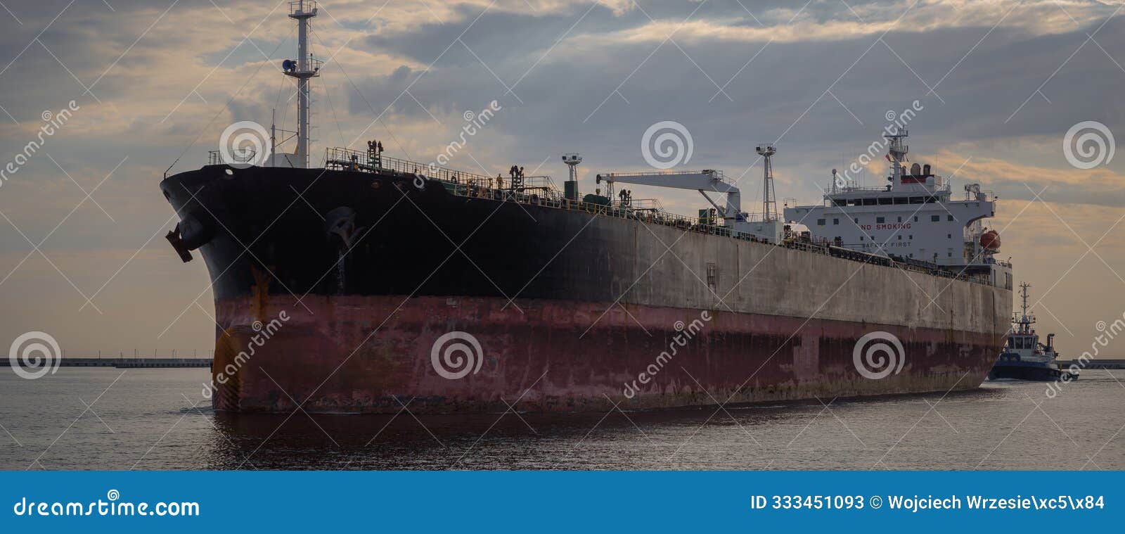 BULK CARRIER stock image. Image of freighter, industry - 333451093