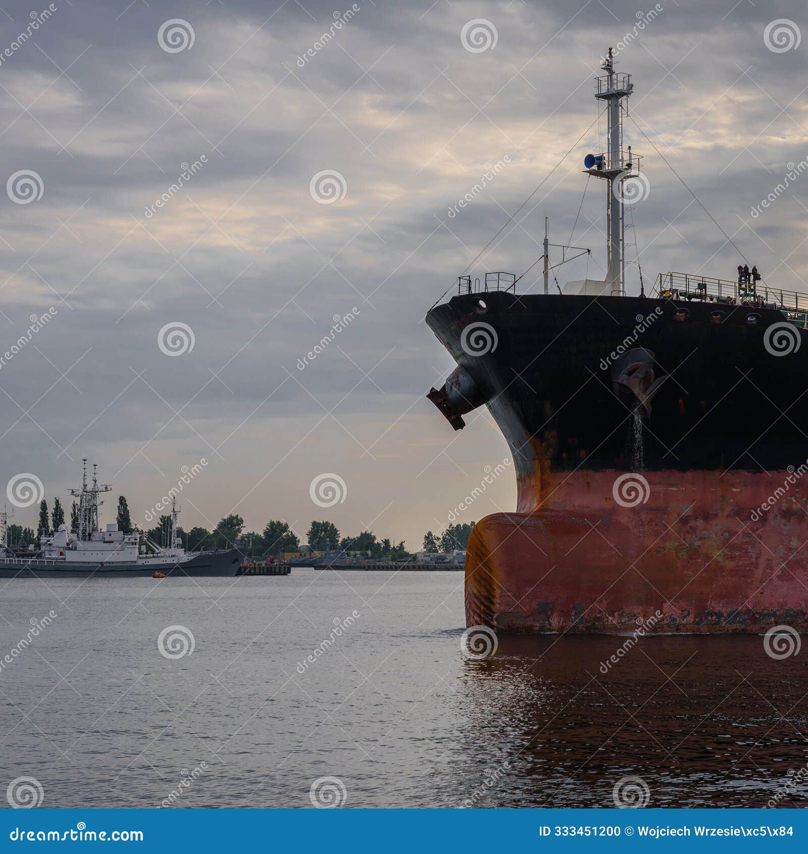 BULK CARRIER stock photo. Image of ship, seagoing, freighter - 333451200
