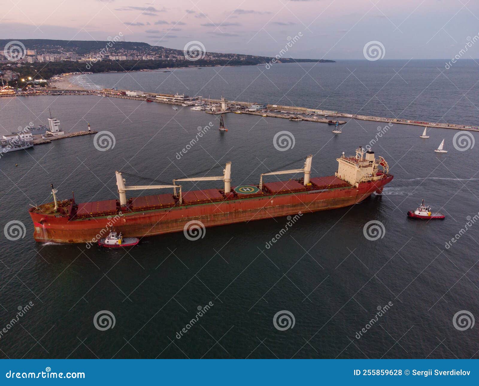 Bulk Carrier Cargo Ship Enters the Port for Unloading in the Evening ...